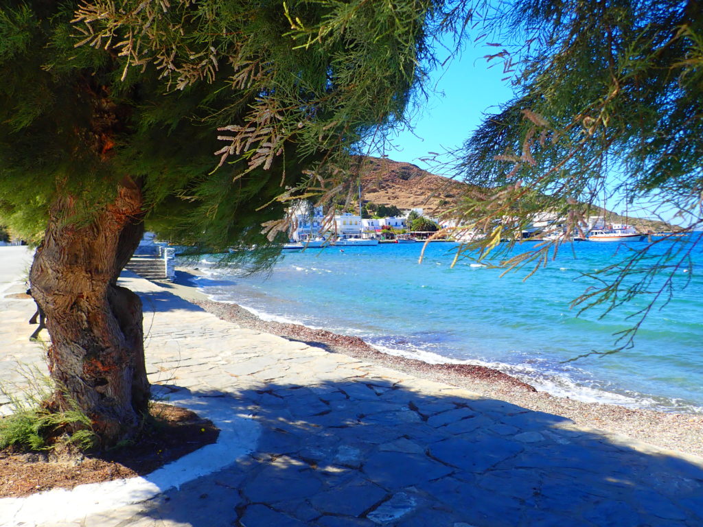 Island hopping from Crete